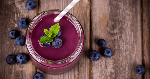 Blackcurrant jam fruit smoothie - Recipe | Folláin